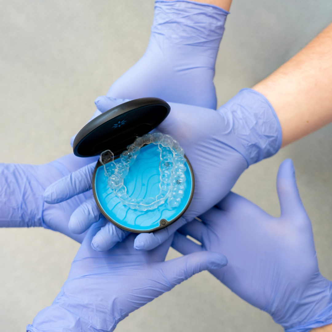 10 nasvetov, kako iz Invisalign terapije izvlečiš največ - Poliklinika ...